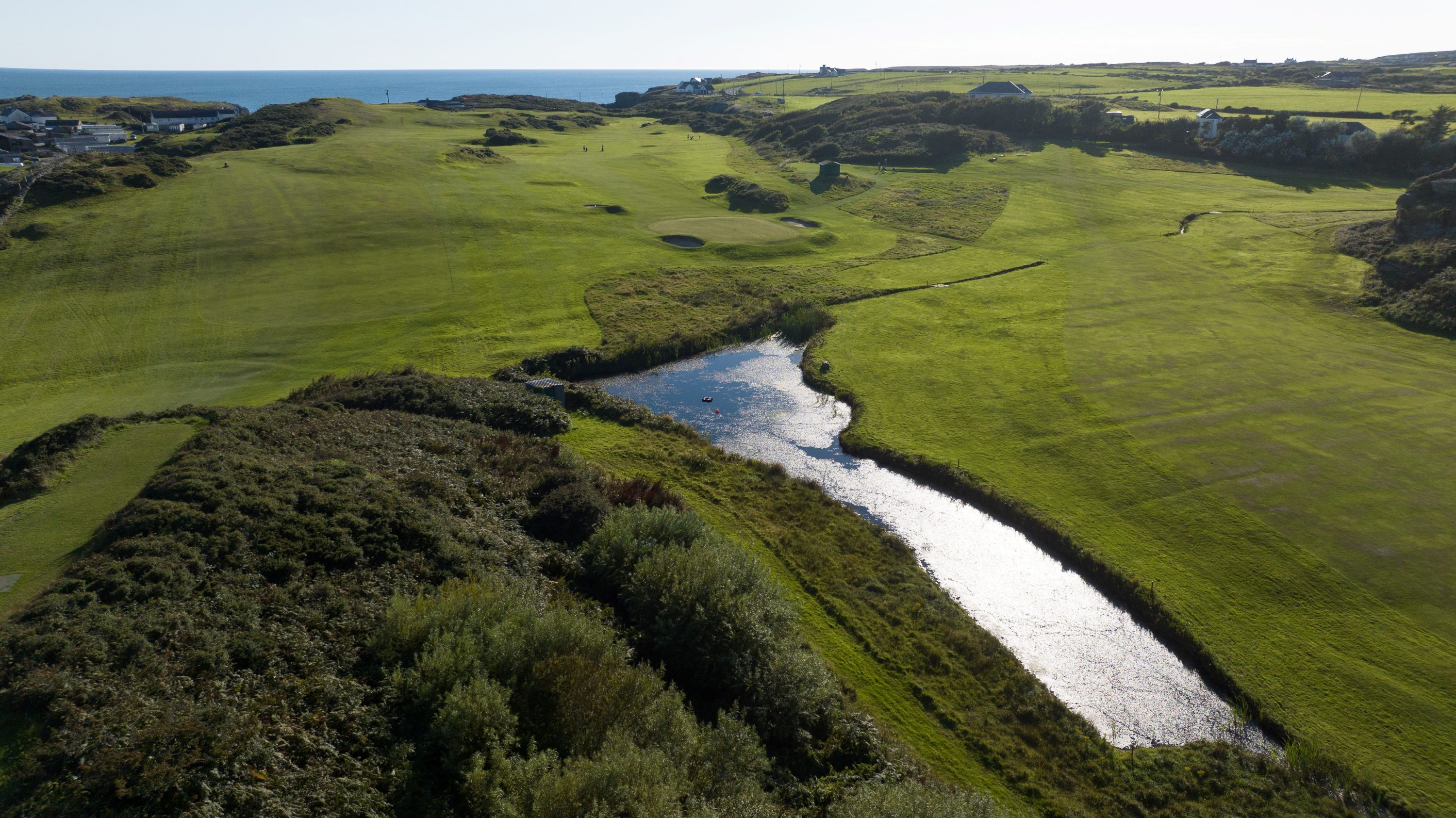 Holyhead Golf Course | Oyster Holiday Cottages