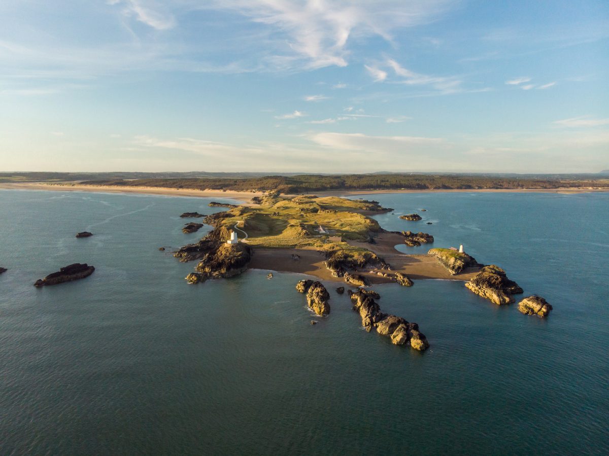 The Best Beaches in Anglesey | Oyster Holiday Cottages